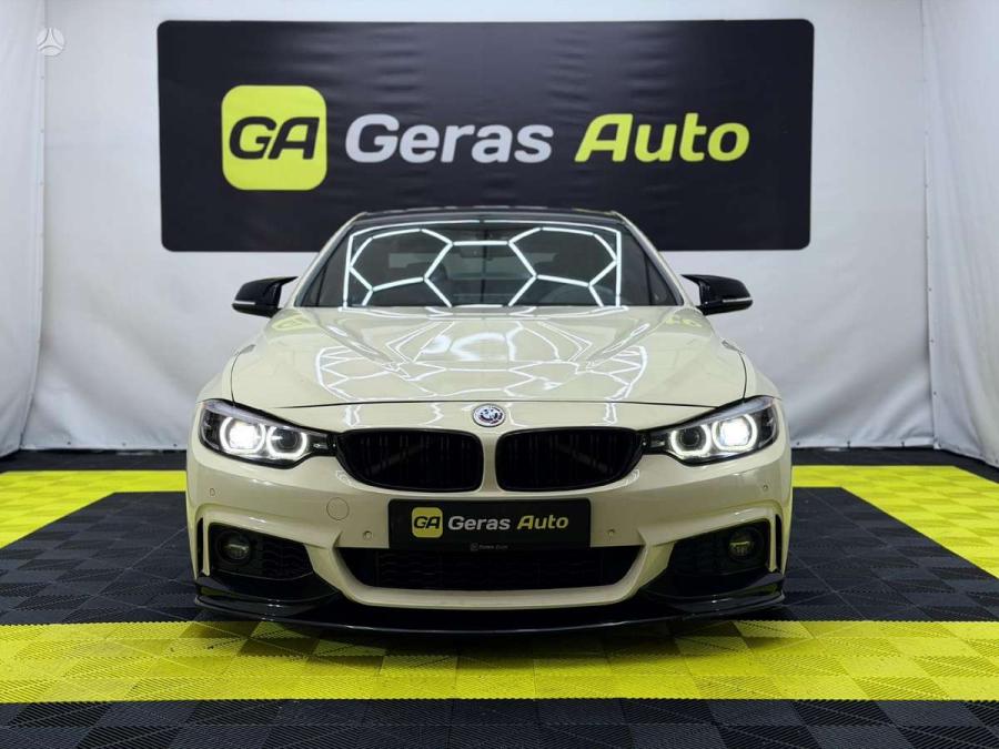 Black BMW 440 2019 in Vilnius, with an engine capacity of 3.00 L and mileage of 157 thousand km for 26999 €, photo 7 on AUTOMOTO.COM.LV