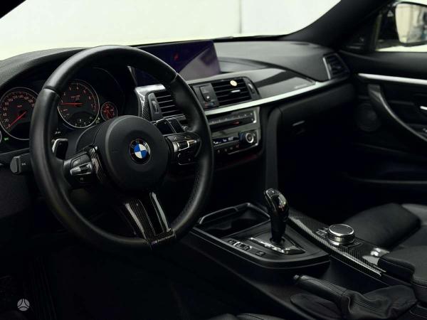 Black BMW 440 2019 in Vilnius, with an engine capacity of 3.00 L and mileage of 157 thousand km for 26999 €, photo 9 on AUTOMOTO.COM.LV