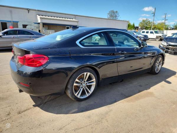 Melns BMW 440 2019 Kauņa, ar dzinēja tilpumu 3.00 L un nobraukumu 120 tūkst. km par 11000 €, foto 4 vietnē AUTOMOTO.COM.LV