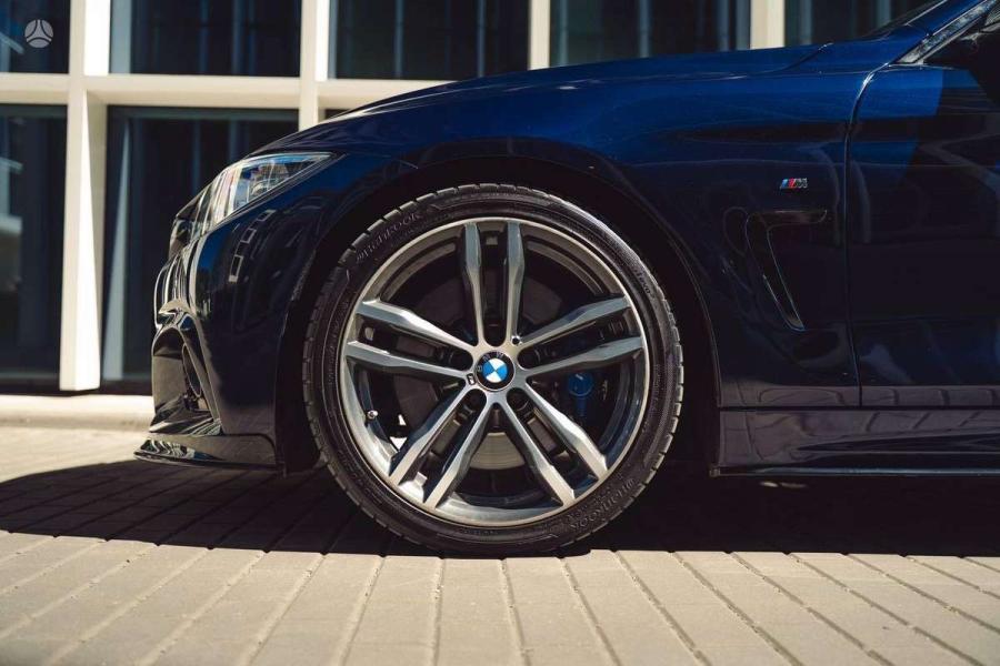 Blue BMW 440 2016 in Vilnius, with an engine capacity of 3.00 L and mileage of 55 thousand km for 29000 €, photo 17 on AUTOMOTO.COM.LV
