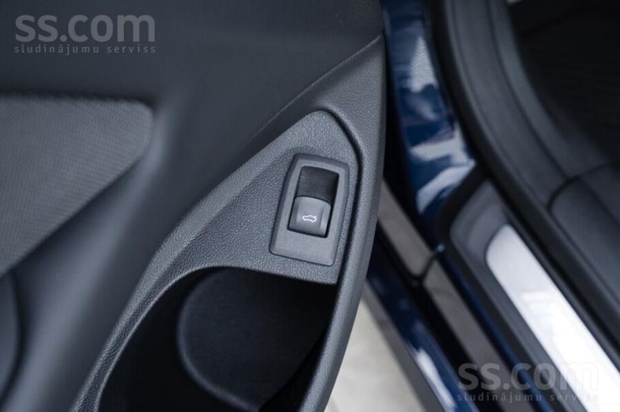 Blue BMW 440 2023 in Riga, with an engine capacity of 3.00 L and mileage of 44 thousand km for 59900 €, photo 12 on AUTOMOTO.COM.LV