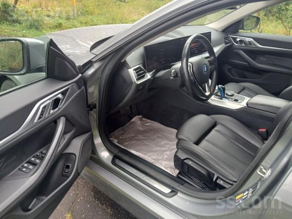 Grey BMW 440 2022 in Jurmala, with an engine capacity of 3.00 L and mileage of 153 thousand km for 31000 €, photo 6 on AUTOMOTO.COM.LV