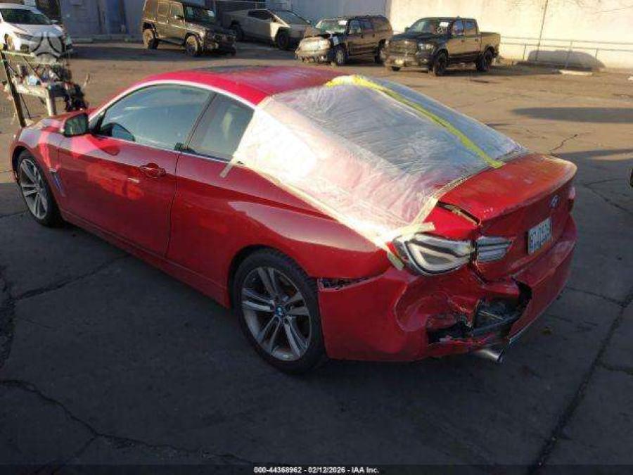 Red BMW 440 2018 in Klaipeda, with an engine capacity of 3.00 L and mileage of 93 thousand km for 10000 €, photo 20 on AUTOMOTO.COM.LV