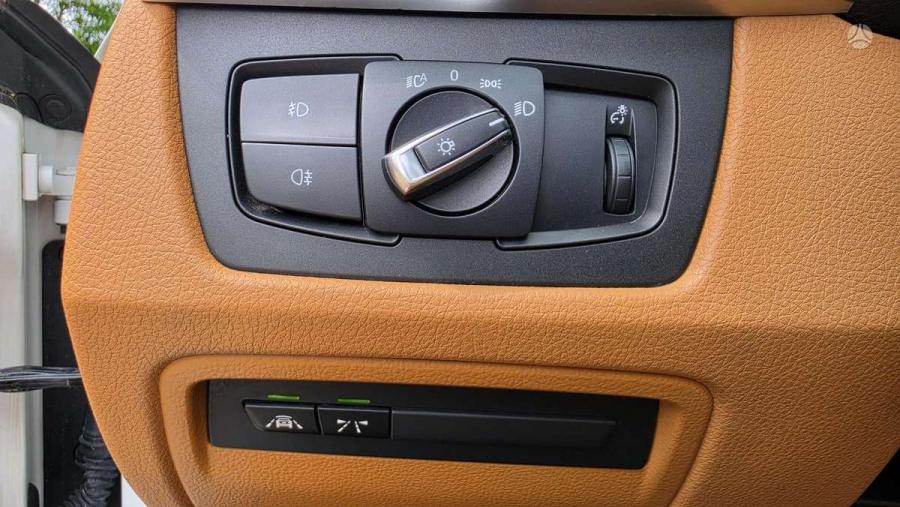 Balts BMW 440 2018 Viļņa, ar dzinēja tilpumu 2.98 L un nobraukumu 58 tūkst. km par 31999 €, foto 21 vietnē AUTOMOTO.COM.LV