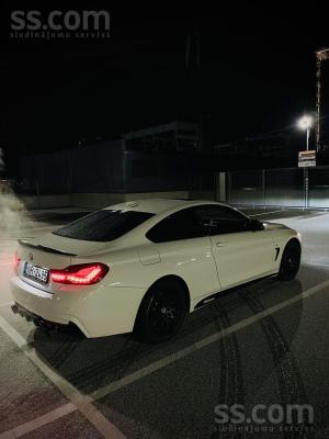 White BMW 440 2016 in Riga, with an engine capacity of 3.00 L and mileage of 189 thousand km for 26000 €, photo 3 on AUTOMOTO.COM.LV