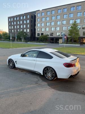 White BMW 440 2016 in Riga, with an engine capacity of 3.00 L and mileage of 189 thousand km for 26000 €, photo 4 on AUTOMOTO.COM.LV