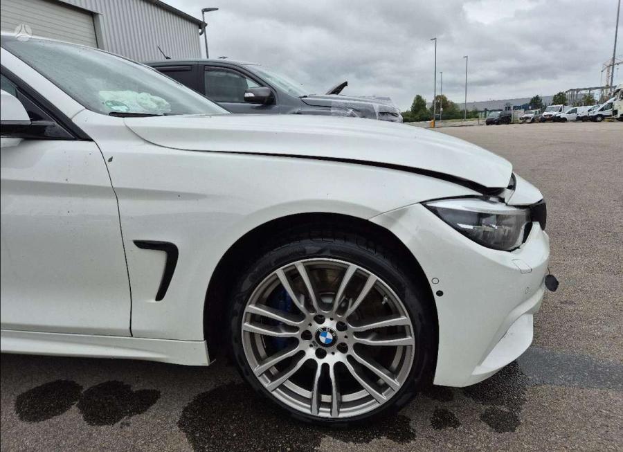 Balts BMW 440 2018 Klaipėda, ar dzinēja tilpumu 3.00 L un nobraukumu 85 tūkst. km par 12400 €, foto 8 vietnē AUTOMOTO.COM.LV