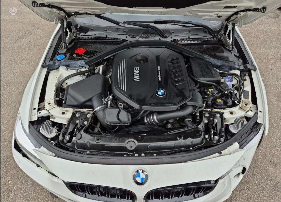 Balts BMW 440 2018 Klaipėda, ar dzinēja tilpumu 3.00 L un nobraukumu 85 tūkst. km par 12400 €, foto 9 vietnē AUTOMOTO.COM.LV
