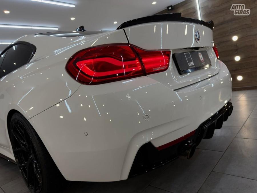 Balts BMW 440 2018 Viļņa, ar dzinēja tilpumu 3.00 L un nobraukumu 134 tūkst. km par 28500 €, foto 7 vietnē AUTOMOTO.COM.LV