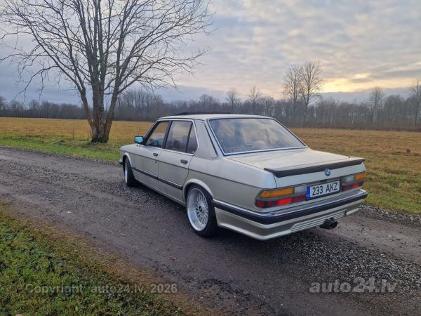 Бежевый БМВ 5 Серия 1985 в Таллин, объемом двигателя 2.50 л и пробегом 0 тыс. км за 9999 €, фото 4 на AUTOMOTO.COM.LV
