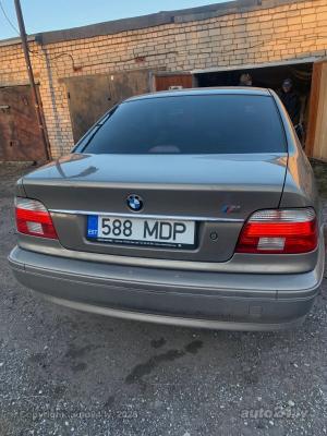 Smilšu krāsa BMW 5 Series 2003 Narva, ar dzinēja tilpumu 2.50 L un nobraukumu 188 tūkst. km par 6000 €, foto 4 vietnē AUTOMOTO.COM.LV