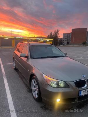 Smilšu krāsa BMW 5 Series 2005 Veru, ar dzinēja tilpumu 3.00 L un nobraukumu 429 tūkst. km par 3850 €, foto 7 vietnē AUTOMOTO.COM.LV