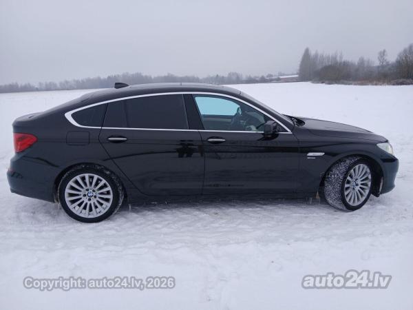 Melns BMW 5 Series 2011 Tallina, ar dzinēja tilpumu 3.00 L un nobraukumu 283 tūkst. km par 12000 €, foto 2 vietnē AUTOMOTO.COM.LV