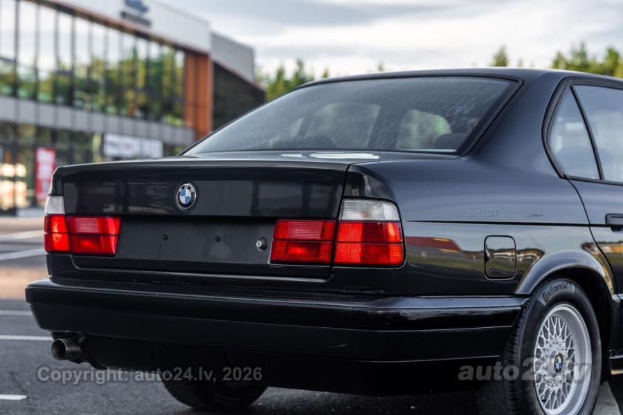 Black BMW 5 Series 1994 in Tallinn, with an engine capacity of 0.00 L and mileage of 157 thousand km for 9500 €, photo 11 on AUTOMOTO.COM.LV