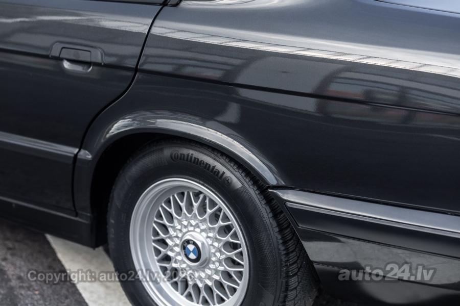 Black BMW 5 Series 1994 in Tallinn, with an engine capacity of 0.00 L and mileage of 157 thousand km for 9500 €, photo 16 on AUTOMOTO.COM.LV