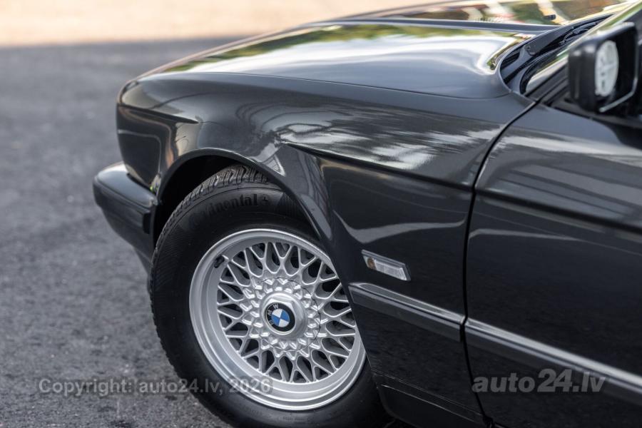 Black BMW 5 Series 1994 in Tallinn, with an engine capacity of 0.00 L and mileage of 157 thousand km for 9500 €, photo 17 on AUTOMOTO.COM.LV