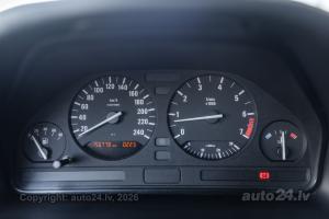 Black BMW 5 Series 1994 in Tallinn, with an engine capacity of 0.00 L and mileage of 157 thousand km for 9500 €, photo 22 on AUTOMOTO.COM.LV
