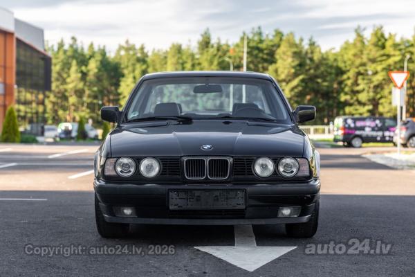 BMW 5 Series 1994 in Tallinn on AUTOMOTO.COM.LV Black BMW 5 Series 1994 in Tallinn, with an engine capacity of 0.00 L and mileage of 157 thousand km for 9500 €, photo 3 on AUTOMOTO.COM.LV