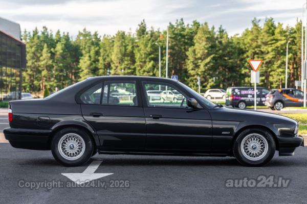 BMW 5 Series 1994 in Tallinn on AUTOMOTO.COM.LV Black BMW 5 Series 1994 in Tallinn, with an engine capacity of 0.00 L and mileage of 157 thousand km for 9500 €, photo 6 on AUTOMOTO.COM.LV