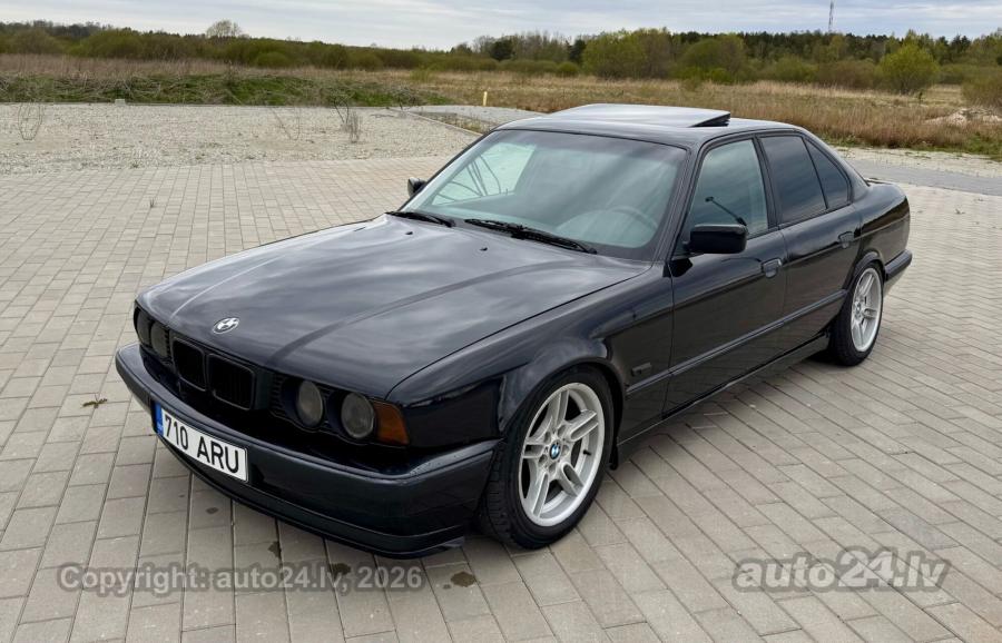 Melns BMW 5 Series 1995 Tallina, ar dzinēja tilpumu 3.00 L un nobraukumu 361 tūkst. km par 7800 €, foto 4 vietnē AUTOMOTO.COM.LV