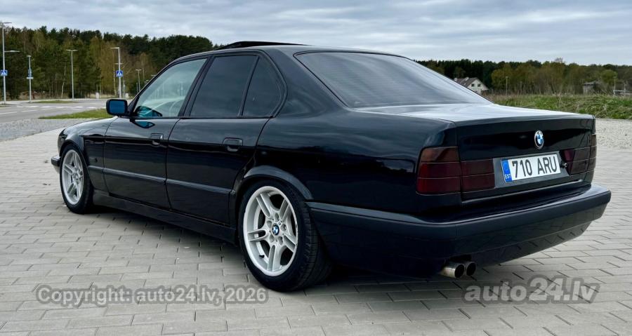 Melns BMW 5 Series 1995 Tallina, ar dzinēja tilpumu 3.00 L un nobraukumu 361 tūkst. km par 7800 €, foto 6 vietnē AUTOMOTO.COM.LV