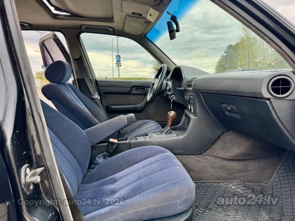 Melns BMW 5 Series 1995 Tallina, ar dzinēja tilpumu 3.00 L un nobraukumu 361 tūkst. km par 7800 €, foto 9 vietnē AUTOMOTO.COM.LV