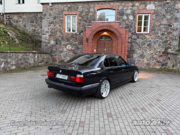 Black BMW 5 Series 1996 in Tartu, with an engine capacity of 2.50 L and mileage of 351 thousand km for 7000 €, photo 4 on AUTOMOTO.COM.LV