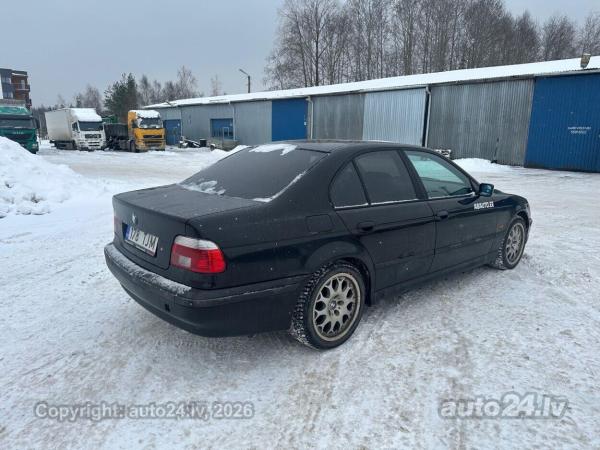 Melns BMW 5 Series 1997 Tallina, ar dzinēja tilpumu 2.50 L un nobraukumu 260 tūkst. km par 1300 €, foto 3 vietnē AUTOMOTO.COM.LV