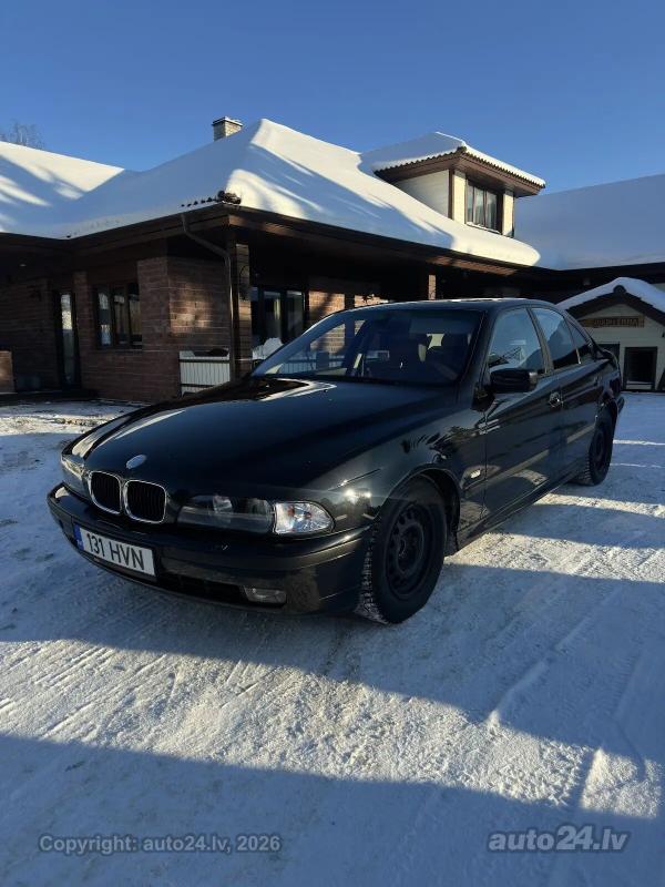 Melns BMW 5 Series 1998 Tallina, ar dzinēja tilpumu 2.50 L un nobraukumu 191 tūkst. km par 4500 €, foto 1 vietnē AUTOMOTO.COM.LV