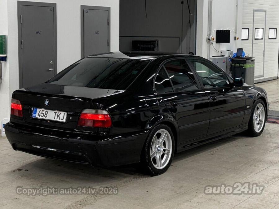 Black BMW 5 Series 2000 in Tallinn, with an engine capacity of 2.80 L and mileage of 412 thousand km for 3899 €, photo 3 on AUTOMOTO.COM.LV