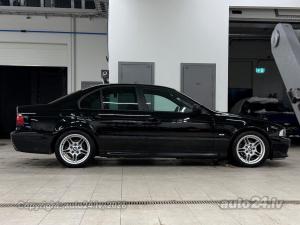 Black BMW 5 Series 2000 in Tallinn, with an engine capacity of 2.80 L and mileage of 412 thousand km for 3899 €, photo 5 on AUTOMOTO.COM.LV