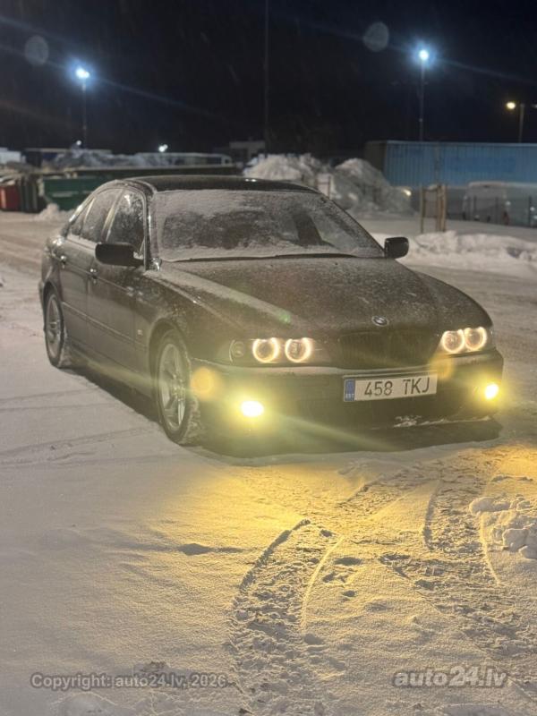 Black BMW 5 Series 2000 in Tallinn, with an engine capacity of 2.80 L and mileage of 411 thousand km for 3500 €, photo 1 on AUTOMOTO.COM.LV