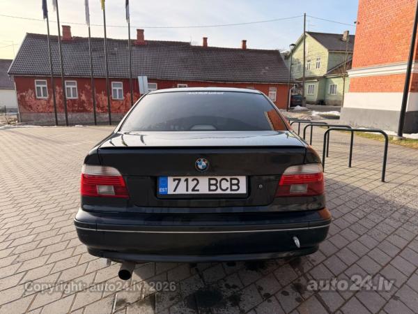 Black BMW 5 Series 2000 in Tallinn, with an engine capacity of 2.50 L and mileage of 389 thousand km for 1699 €, photo 8 on AUTOMOTO.COM.LV
