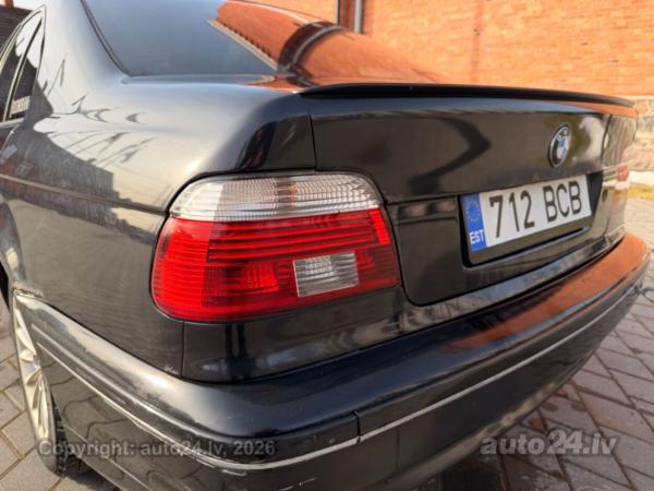Black BMW 5 Series 2000 in Tallinn, with an engine capacity of 2.50 L and mileage of 389 thousand km for 1699 €, photo 9 on AUTOMOTO.COM.LV