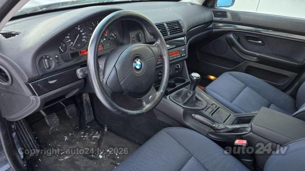 Black BMW 5 Series 2001 in Tartu, with an engine capacity of 2.20 L and mileage of 281 thousand km for 2490 €, photo 5 on AUTOMOTO.COM.LV
