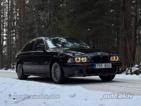 Black BMW 5 Series 2001 in Turi, with an engine capacity of 2.50 L and mileage of 431 thousand km for 2800 €, photo 3 on AUTOMOTO.COM.LV