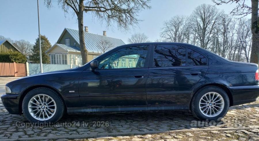 Melns BMW 5 Series 2001 Tallina, ar dzinēja tilpumu 2.90 L un nobraukumu 412 tūkst. km par 2000 €, foto 2 vietnē AUTOMOTO.COM.LV