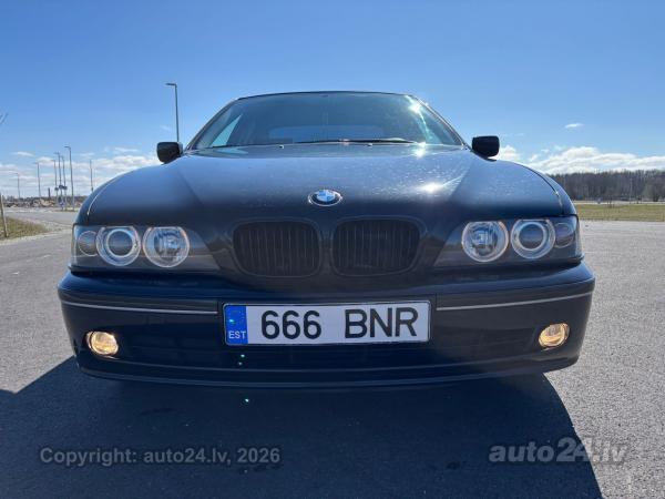 Black BMW 5 Series 2001 in Tallinn, with an engine capacity of 2.20 L and mileage of 390 thousand km for 3990 €, photo 3 on AUTOMOTO.COM.LV
