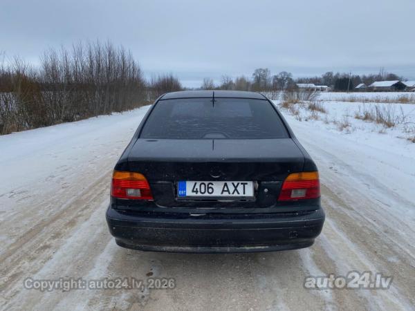 Melns BMW 5 Series 2002 Tallina, ar dzinēja tilpumu 2.50 L un nobraukumu 326 tūkst. km par 1850 €, foto 3 vietnē AUTOMOTO.COM.LV