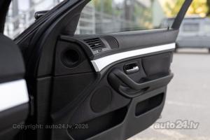 Melns BMW 5 Series 2002 Tallina, ar dzinēja tilpumu 2.50 L un nobraukumu 0 tūkst. km par 2499 €, foto 14 vietnē AUTOMOTO.COM.LV