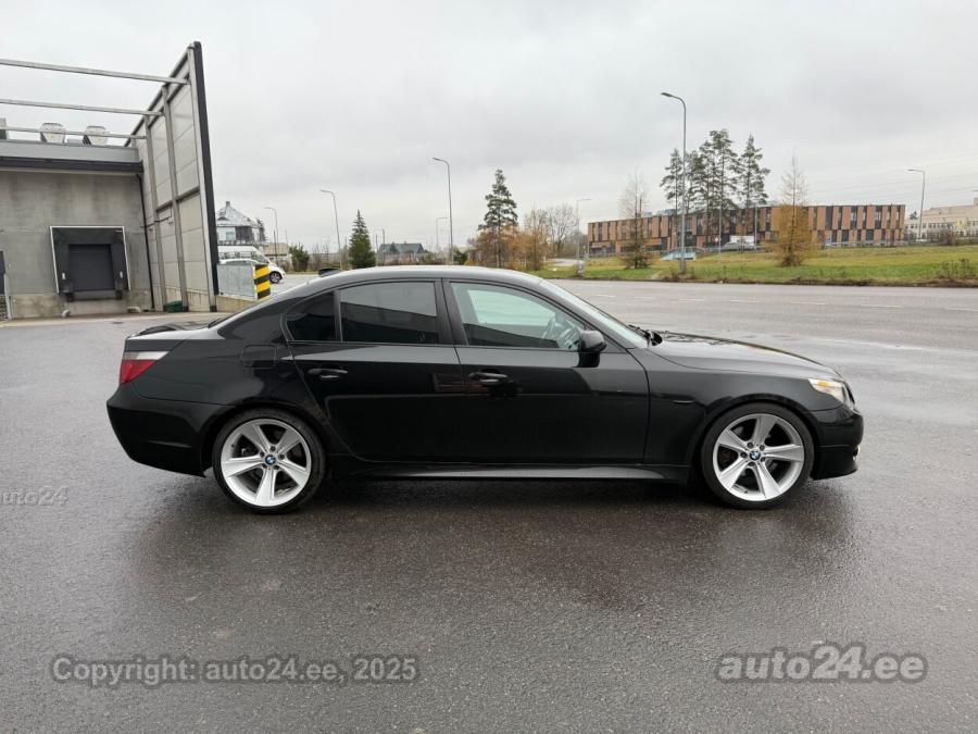 Black BMW 5 Series 2003 in Tartu, with an engine capacity of 3.00 L and mileage of 455 thousand km for 4800 €, photo 6 on AUTOMOTO.COM.LV