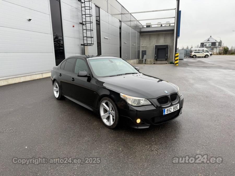 Black BMW 5 Series 2003 in Tartu, with an engine capacity of 3.00 L and mileage of 455 thousand km for 4800 €, photo 7 on AUTOMOTO.COM.LV