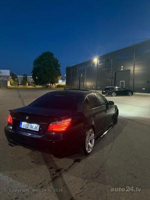 Black BMW 5 Series 2003 in Tallinn, with an engine capacity of 4.40 L and mileage of 0 thousand km for 5900 €, photo 2 on AUTOMOTO.COM.LV