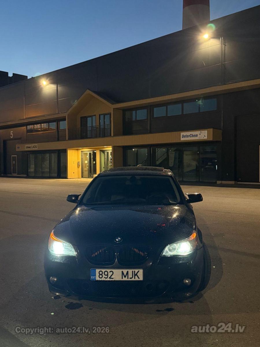 Black BMW 5 Series 2003 in Tallinn, with an engine capacity of 4.40 L and mileage of 0 thousand km for 5900 €, photo 4 on AUTOMOTO.COM.LV