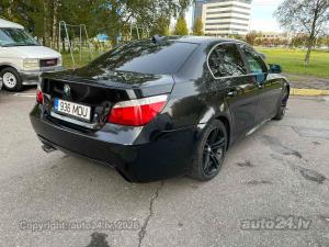 Melns BMW 5 Series 2003 Tallina, ar dzinēja tilpumu 3.00 L un nobraukumu 450 tūkst. km par 4999 €, foto  vietnē AUTOMOTO.COM.LV