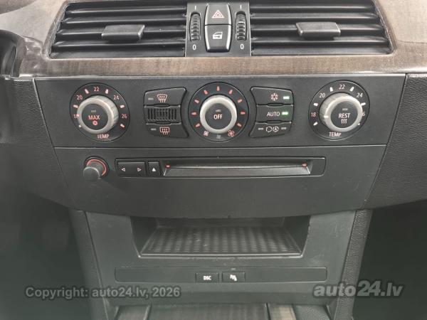 Melns BMW 5 Series 2003 Viljandi, ar dzinēja tilpumu 2.20 L un nobraukumu 260 tūkst. km par 4590 €, foto 10 vietnē AUTOMOTO.COM.LV