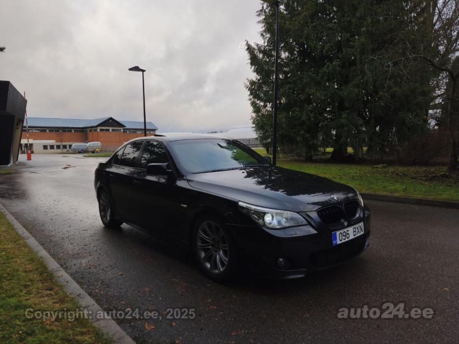 Black BMW 5 Series 2004 in Tartu, with an engine capacity of 3.00 L and mileage of 0 thousand km for 4700 €, photo 2 on AUTOMOTO.COM.LV