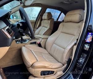 Melns BMW 5 Series 2005 Tartu, ar dzinēja tilpumu 2.50 L un nobraukumu 0 tūkst. km par 3900 €, foto 9 vietnē AUTOMOTO.COM.LV