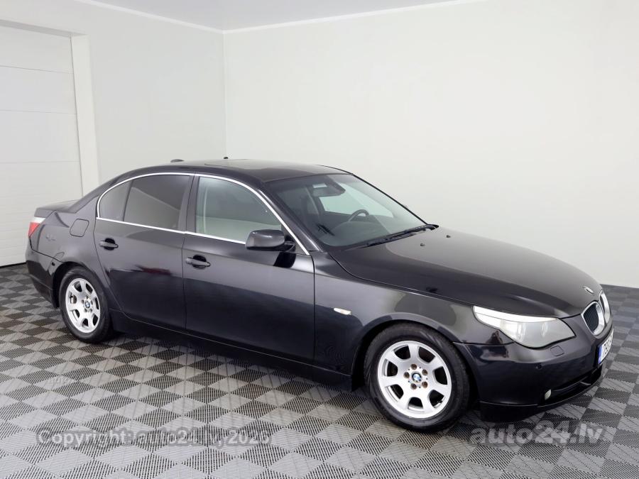 Melns BMW 5 Series 2005 Tallina, ar dzinēja tilpumu 2.50 L un nobraukumu 263 tūkst. km par 1799 €, foto 1 vietnē AUTOMOTO.COM.LV
