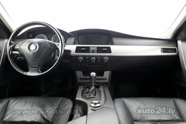 Black BMW 5 Series 2005 in Tallinn, with an engine capacity of 2.50 L and mileage of 263 thousand km for 1799 €, photo 5 on AUTOMOTO.COM.LV